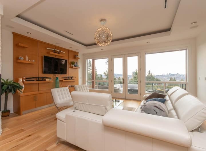 Luxury West Coast Style House - Burnaby
