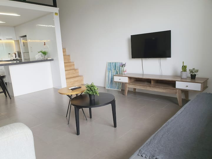 Beautiful Luxury Sanitized Loft Suite@kl Sentral - Malaysia