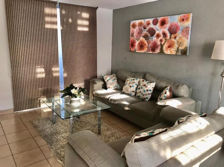 Casa Completa En Privada  (Avtecnológico) Excelent - Celaya