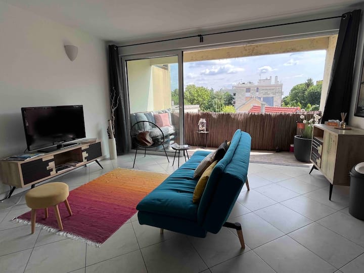 T2 Ouvert Sur Ses 2 Loggias - Romainville