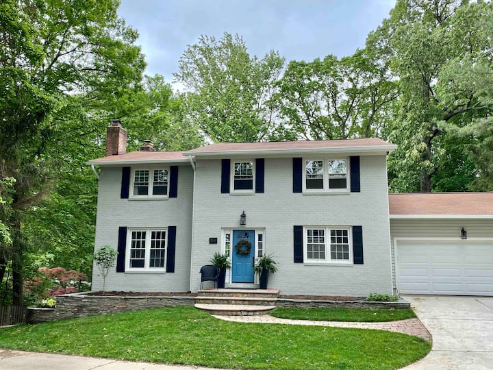 Large 4br/2.5ba Colonial Home Near Dc & Gmu - 버크