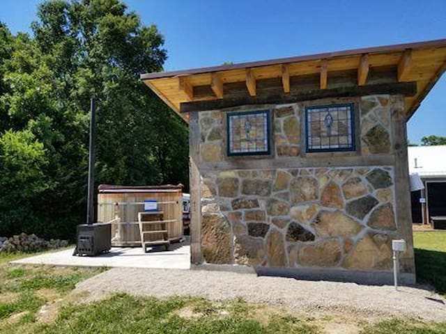 Top 11 Glamping Spots In Missouri, USA - Updated 2024 | Trip101