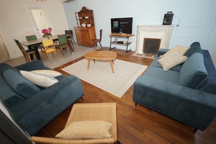 Grand Talleyrand -Gite De Charme 14 P 8 Ch - Châteauroux