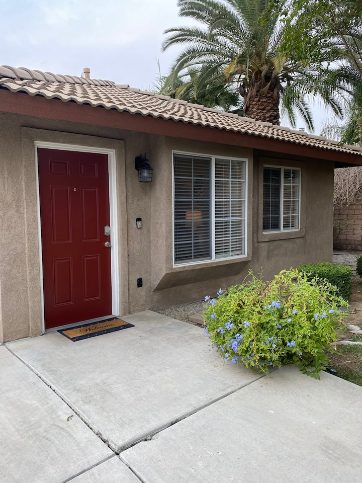 Bakersfield Apartment 2 Bedroom Single Story - Bakersfield, CA