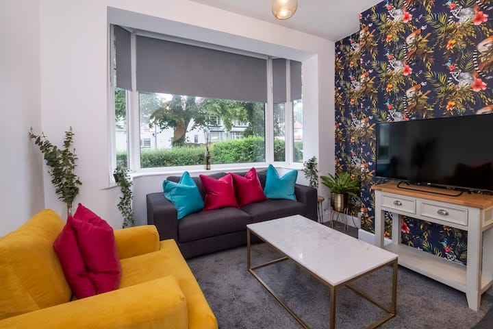 Stylish York Hot Tub House With Free Parking! - York