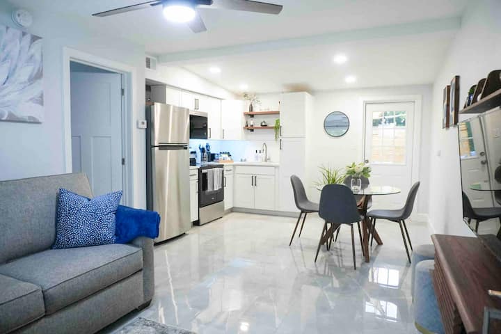 Cozy 1 Bedroom Suite-apartment. - Hudson, FL