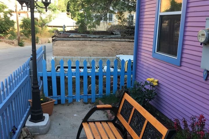 Rose's Place, Easy Parking, Sleeps 1-4, Nice Home! - Bisbee, AZ