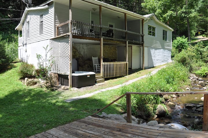 Cascade Creek Cottage - Hot Springs, NC