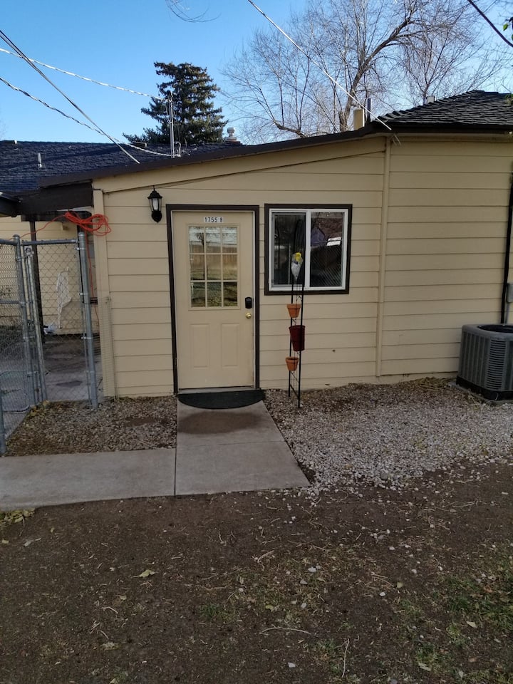 Cozy Middle Studio Unit In Old Sw Reno. - Reno