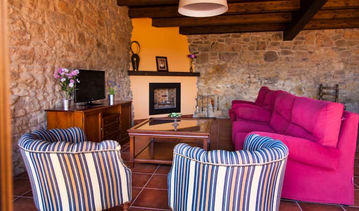 El Porxo De Mateus : Gîte Plain-pied (11–15 Pers.) - Catalogne