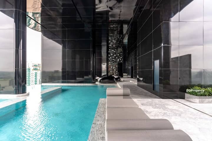45. Asoke Mrt/bts 1-min Walk, Next To Terminal 21 - Thailand