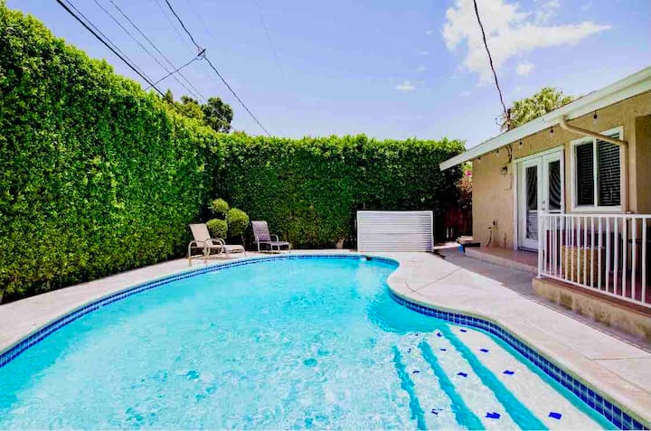 Mid-century Private Pool House Close To El Paseo - Palm Desert, CA