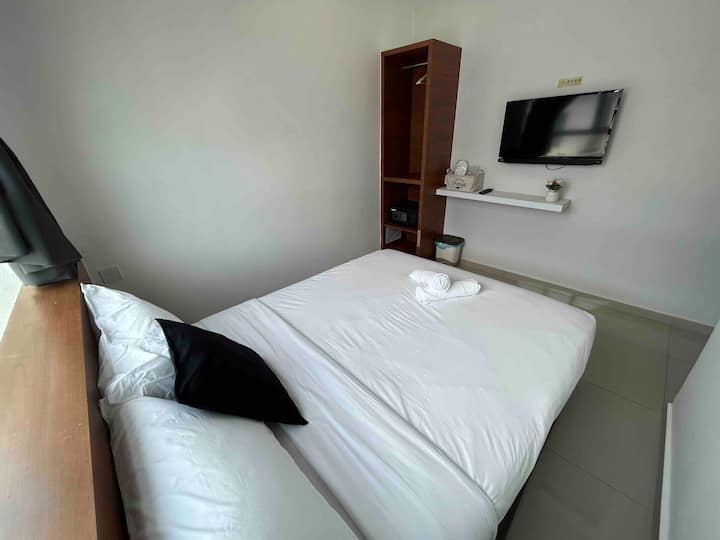 Pet Friendly Rooms In Malacca! - 말라카