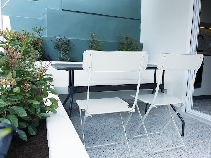 Garden Balcony Studio Free Parking Next To Metro - Athènes