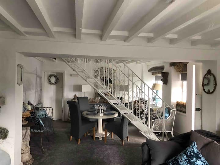 Bay Tree Cottage- Menai Bridge, Anglesey - Anglesey