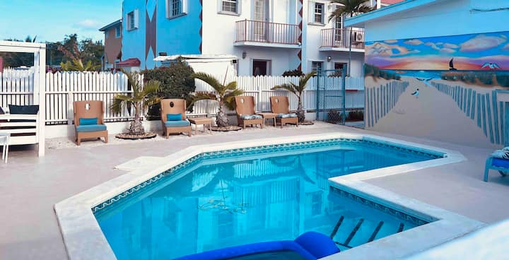 Cozy Studio # 5 With Pool Near Beach - Nassau