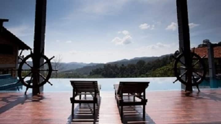 Cabinzeco Retreat 2-3pax (R) With Diner& Breakfast - Seremban