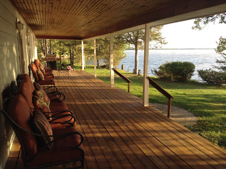 Private Waterfront Home In Prince Edward County - 프린스 에드바르트