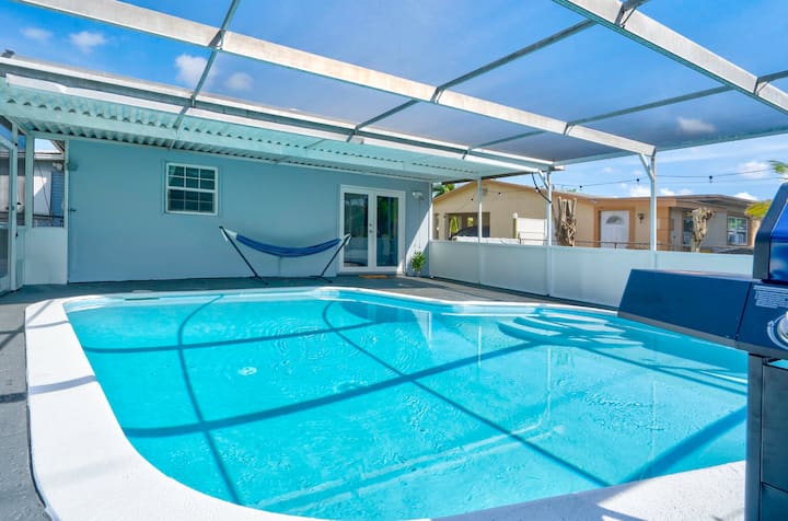 Sunrise Getaway - Sunrise, FL