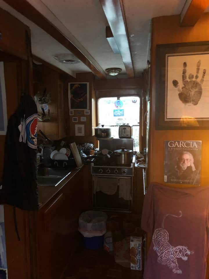 Awesome Homey Stay On The Water - Pittsburg, CA
