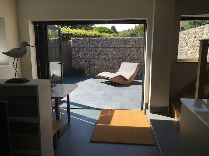 Secluded Annexe With Own Entrance And Courtyard. - Broadstairs