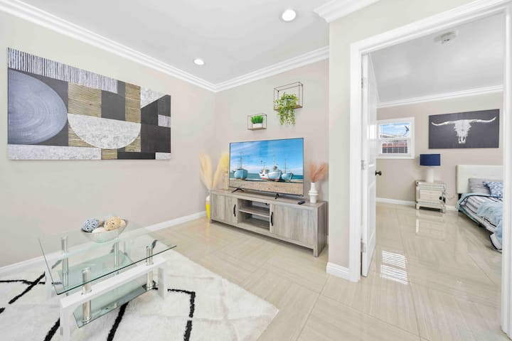 Privateentrance Guestunit In Baldwin Park-dtla20m - West Covina, CA