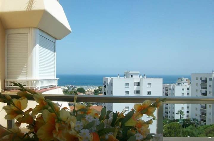 9 Min Walk To Beach, 3 Bedroom App Aircond/heating - 貝納爾馬德納