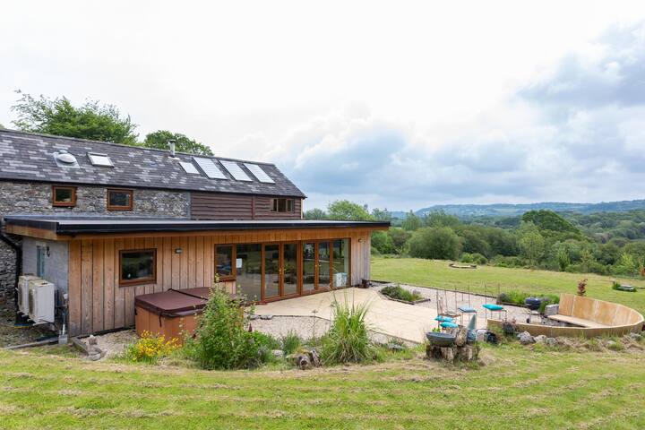 Converted Barn, Hot Tub, Sauna & Plunge Pool - Llandeilo