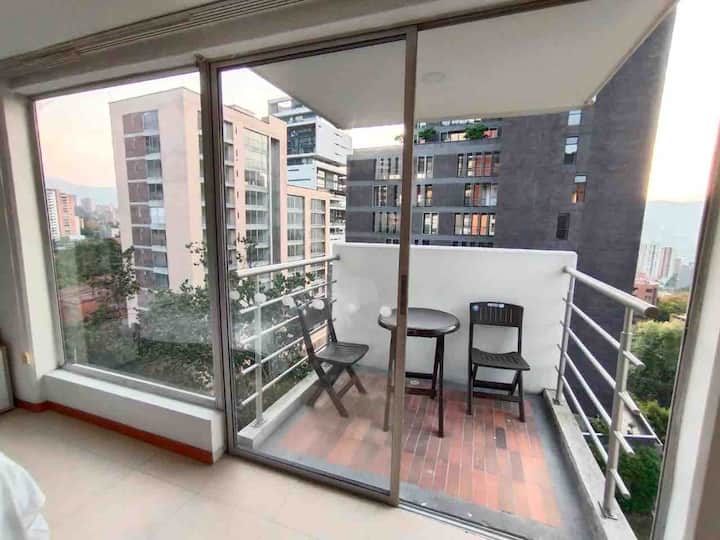 Apartasuite Completo En Poblado Medellin Inferior - Medellín
