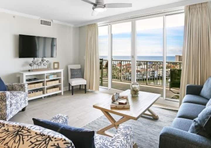 Steps To The Beach With Gorgeous Gulf Views - Destin, FL