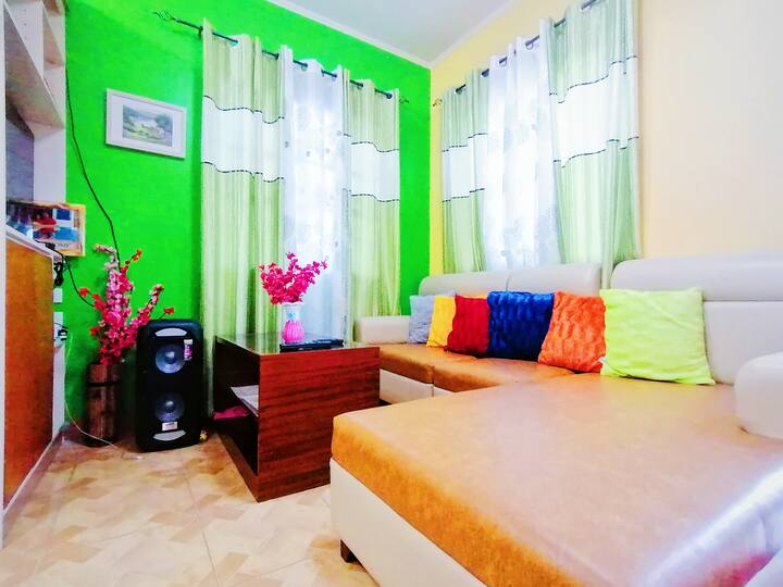 Phoebe's Place - Limay