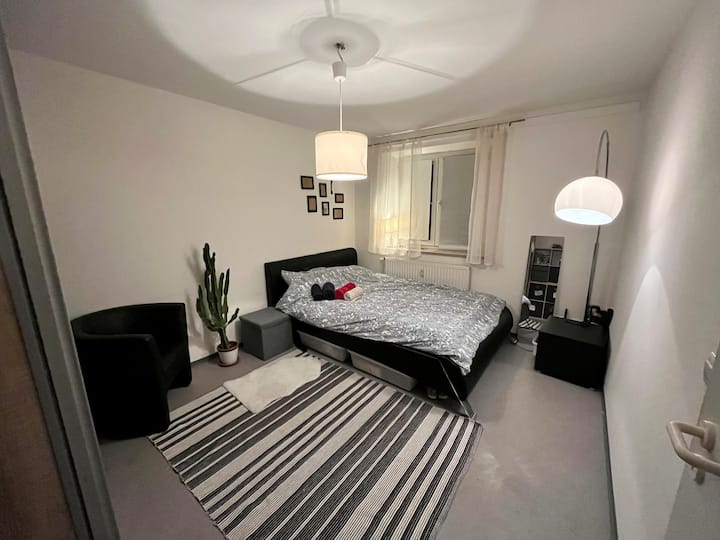 Cozy Entire Apt 2 Rooms, 10min To City Center Muc - Munich