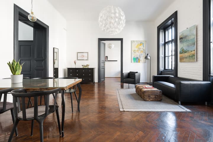 Kertesz 22 - 3 Bedrooms And Living With 2 Baths - Budapest