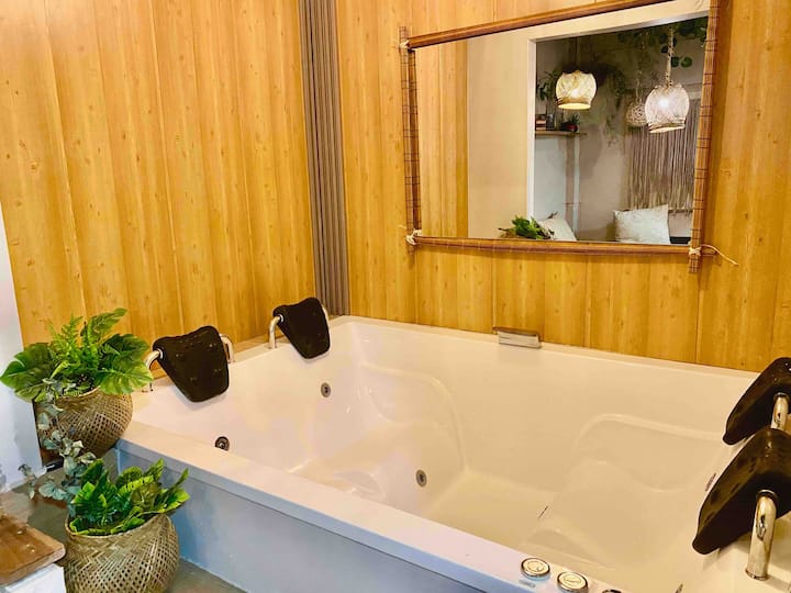 Jacuzzi /Aire Acondicionado /Súper Central - Medellín