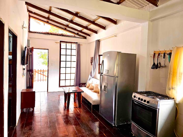 Comfortable 2bd, Few Steps To The Beach&main Strip - Montanita