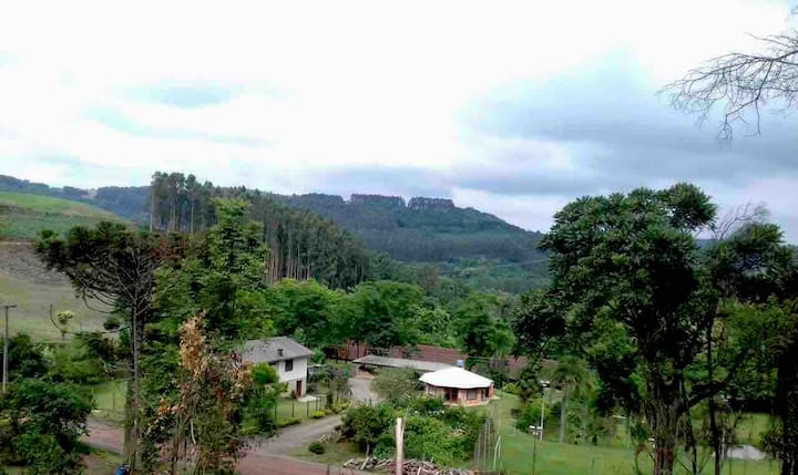 Serra Gaúcha! Friozinho, Vinho, Queijo E Natureza! - Garibaldi
