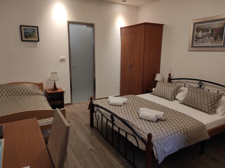 Megy Room In The Center Of The City 2 - Split