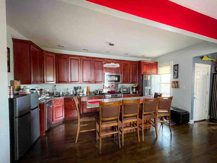 Elegant & Clean Room Close To Subway And Downtown - Boston, MA