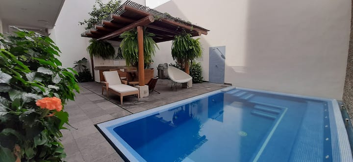 Modern Living Steps From The Malecón - Puerto Vallarta