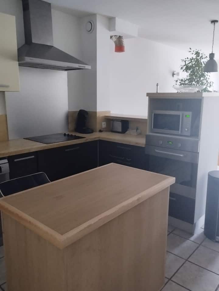 Maisonnette Avec Terrasse Et Jardinet - Gréoux-les-Bains