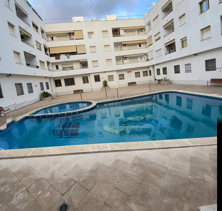 Acogedor Apto Galo Con Piscina Y Cerca De La Playa - Santa Susanna