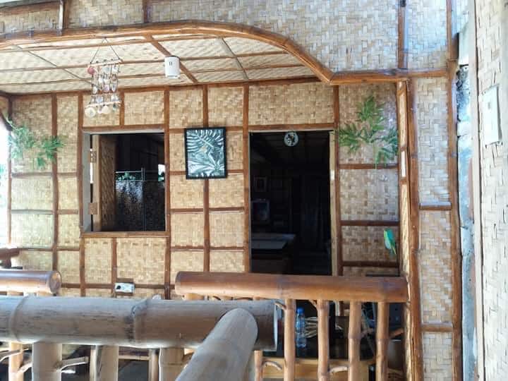 Ferrer's Apartment's Free Parking And Convenience - Odiongan