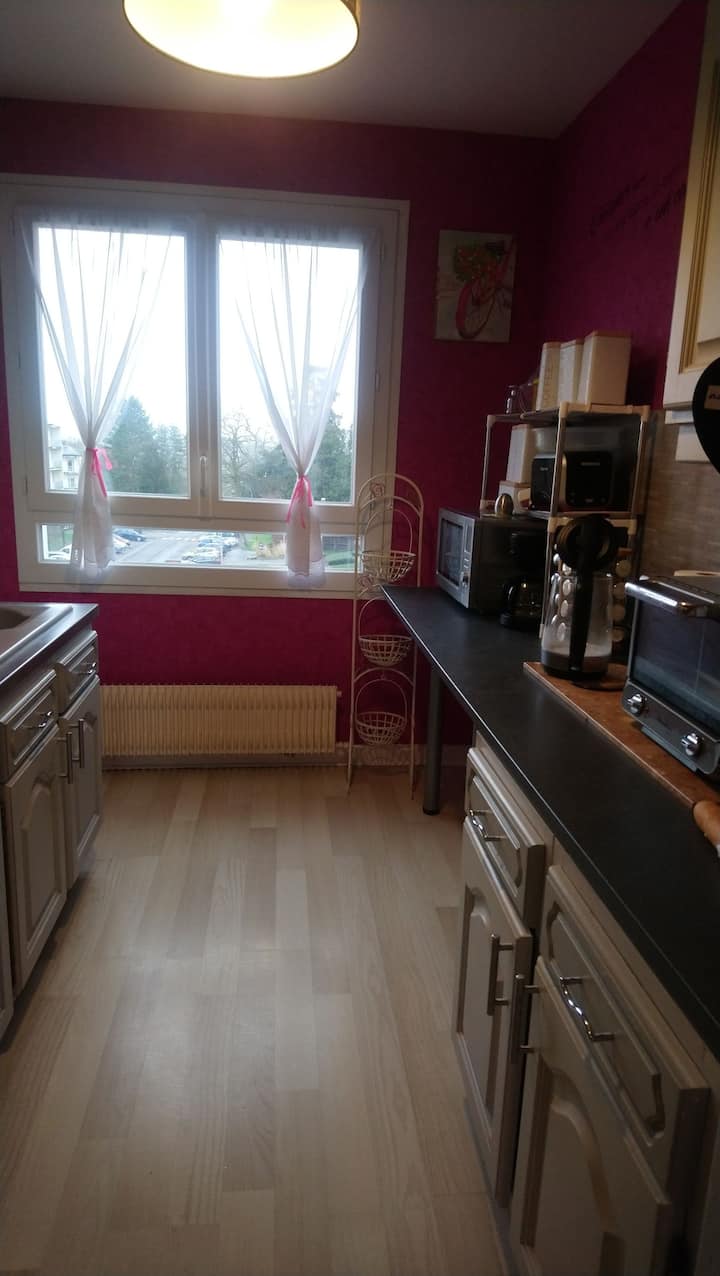 Chambre Privée Avec Ascenseur
Parking Gratuit - Lisieux