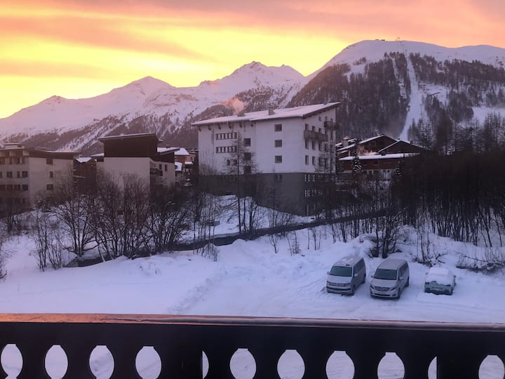 Studio Cabine (2 Adultes, 2 Enfants) Avec Parking - Tignes