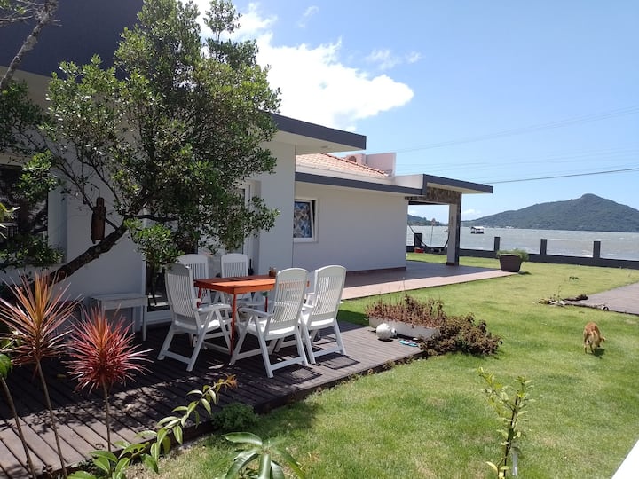 Casa De Frente Para O Mar Para Até 10 Pessoas - Palhoça