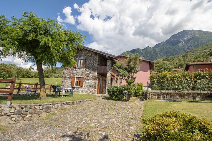 Landhaus Fausta Lago Mit Garten Und Seeblick - Colico