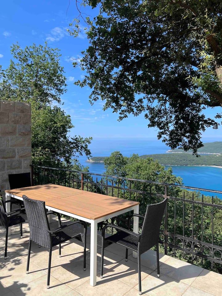 Breathtaking House In Budva. - Budva