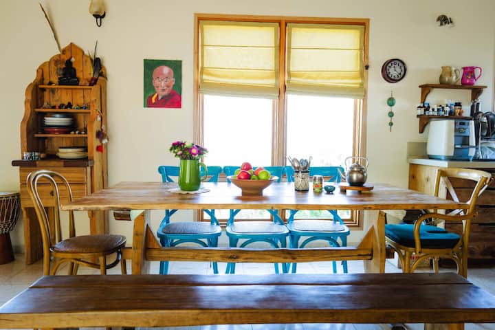 בית על ההר - Israel