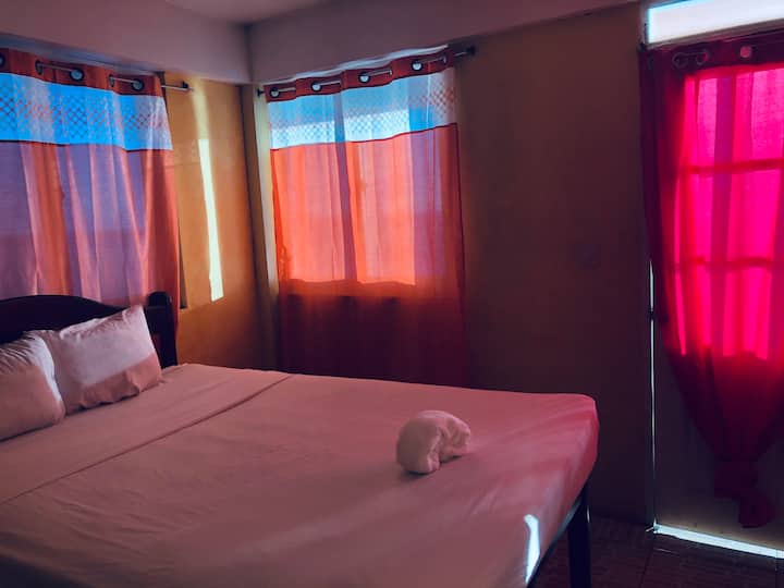 Sea World Guest House Sleeps 6- Perfect For Groups - Dominica