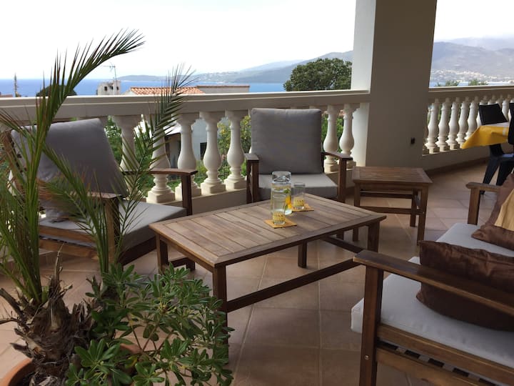 Villa Vue Mer à 300 M De La Plage - Sagone